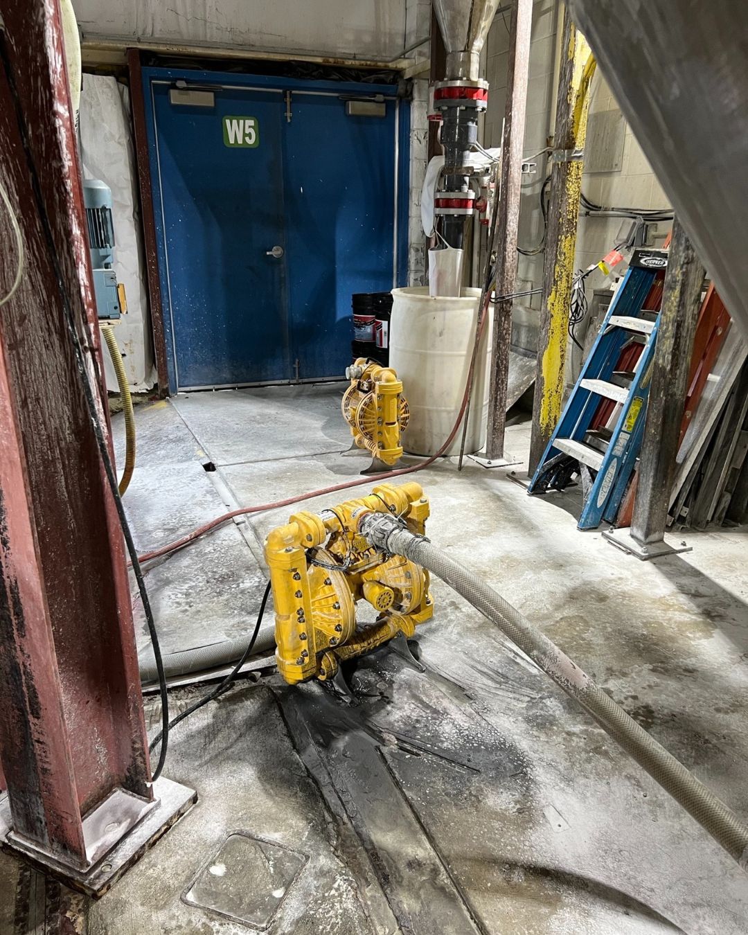 2”/50mm & 1”/25mm Slurry's pumping glass slurry into filter presses | Pumps 2000